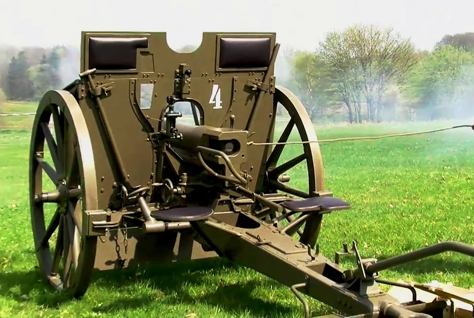 Breech-Loading Cannons - Hermann Salutkanonen - Exklusive Böllerkanonen