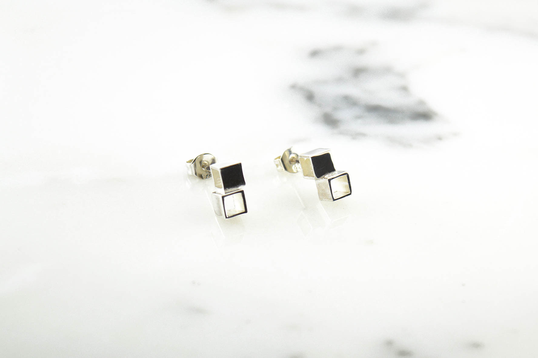 BOUCLES D'OREILLES MINI CUBUS - Candice De Rijcke Jewelry