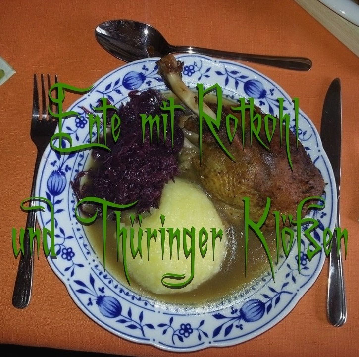 ENTE MIT ROTKOHL UND THÜRINGER KLÖßEN - Küchenhaus Arnstadt, Küche ...