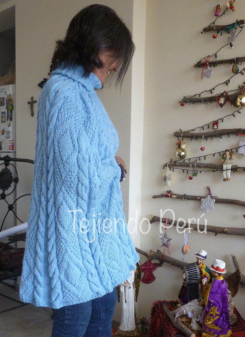 Capa con cuello doblado - Tejiendo Perú