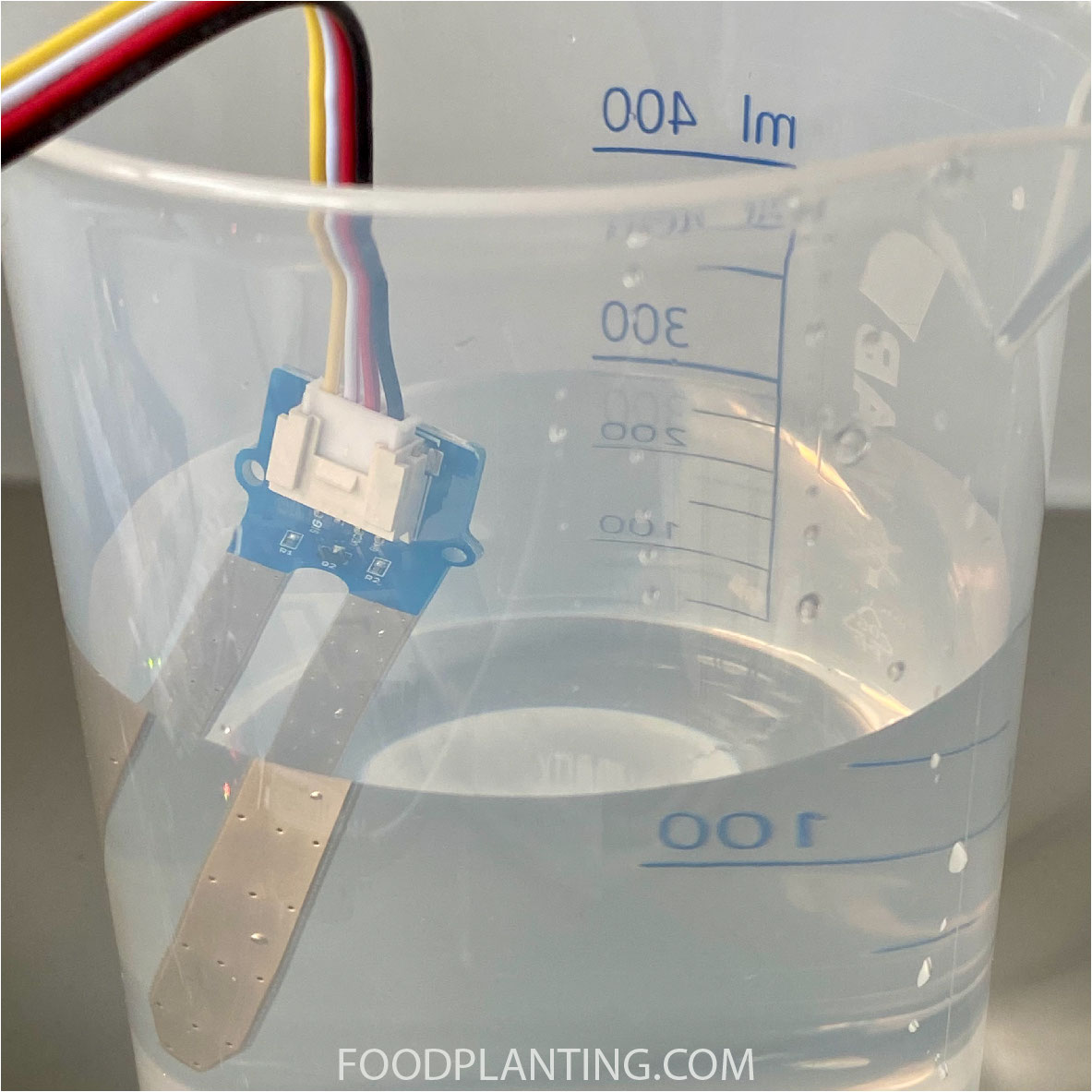 De Programmeerbare Plantenkas: Grove Moisture Sensor Aansluiten En ...