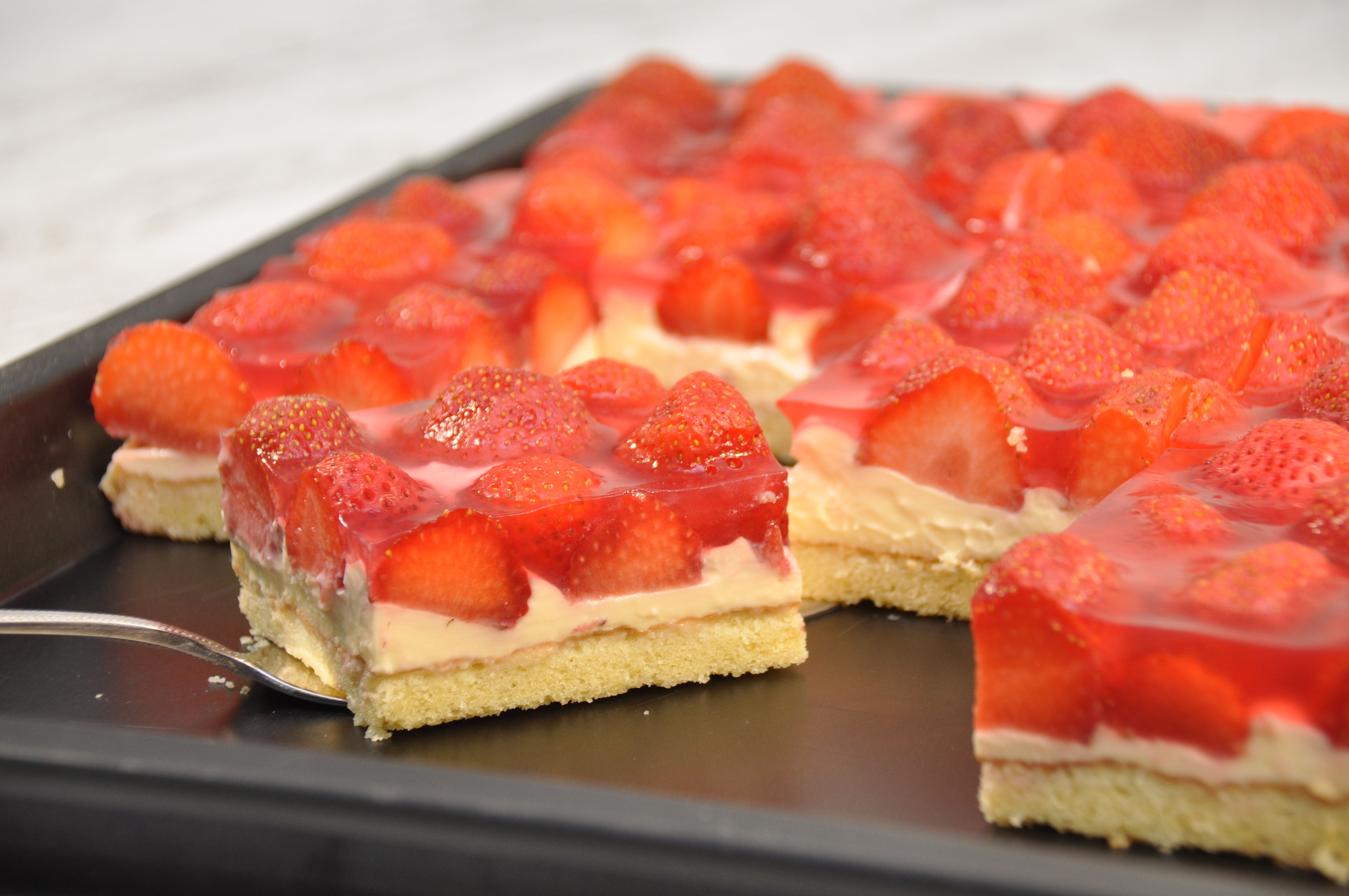 Erdbeerkuchen. Lieblings-Klassiker. - mix dich glücklich (Thermomix ...