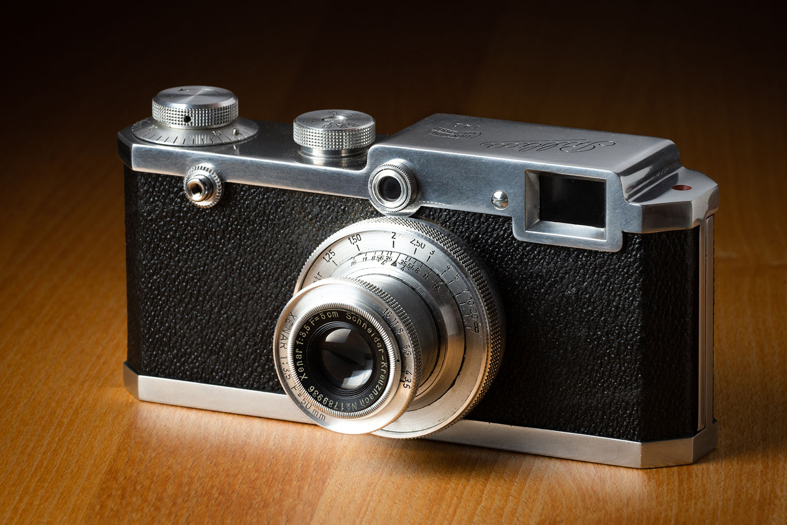 Hensoldt Publica - Walter Schwab | foto grafik text