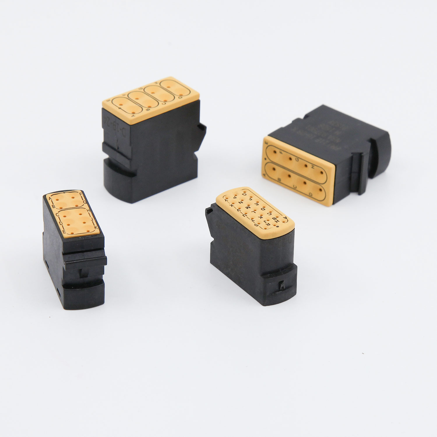 Kabelstecker und weitere Module entdecken - IC INTERCONNEX AG