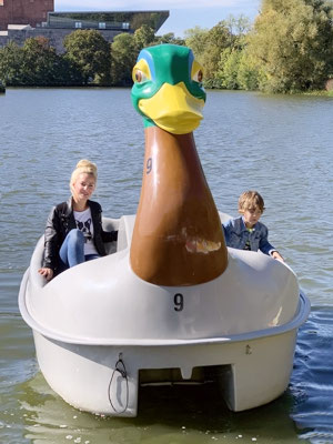 Stand-Up-Paddles Verleih am Dutzendteich - trebootspasss Webseite!