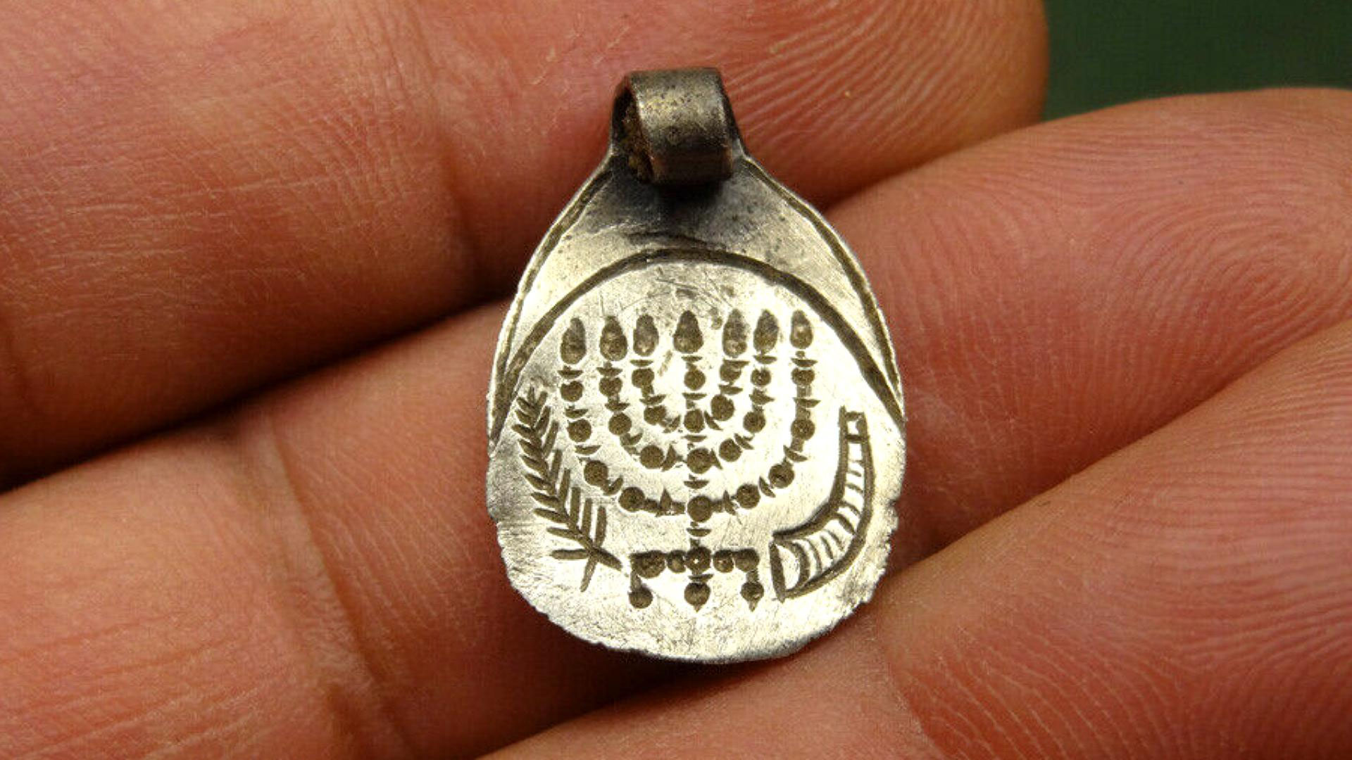 ANCIENT AND NEW MENORAHS - 4th Century AD / CE - Divisions Structure ...