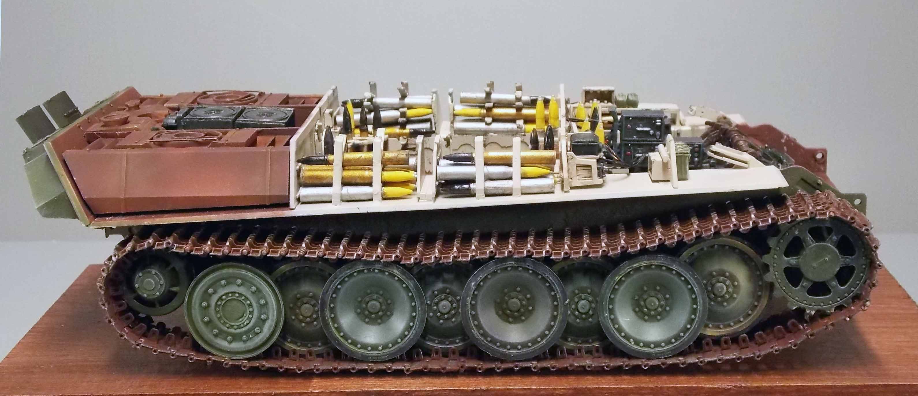 Panther G interior - www.panzer-bau.de/diorama/militär/1:35