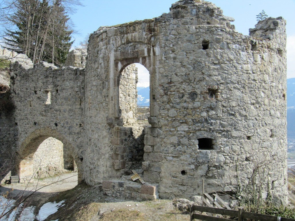 Informationen zum hl. Romedius | Pilgern in Tirol und Südtirol ...