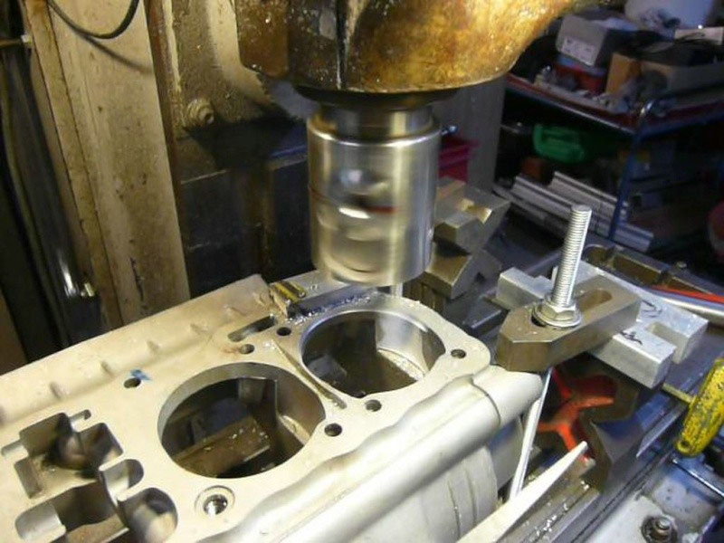 Tout savoir sur le réalésage, traitement nickasil, glaçage, chemise ...