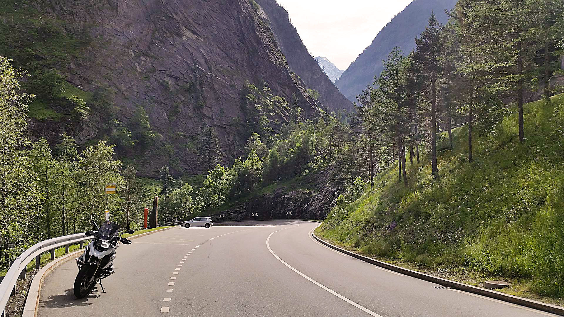 Simplonpass mit dem Motorrad und Auto - Pässe.Info