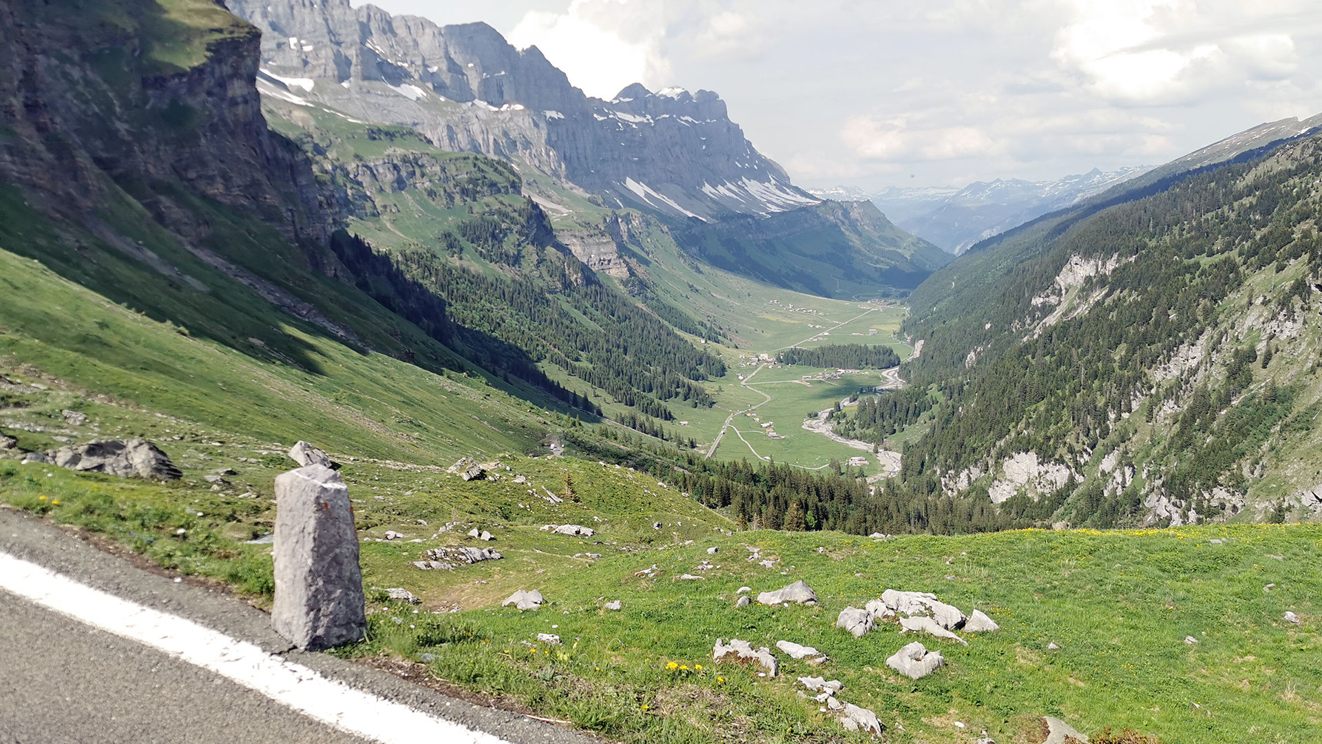 Klausenpass mit dem Motorrad und Auto - Pässe.Info
