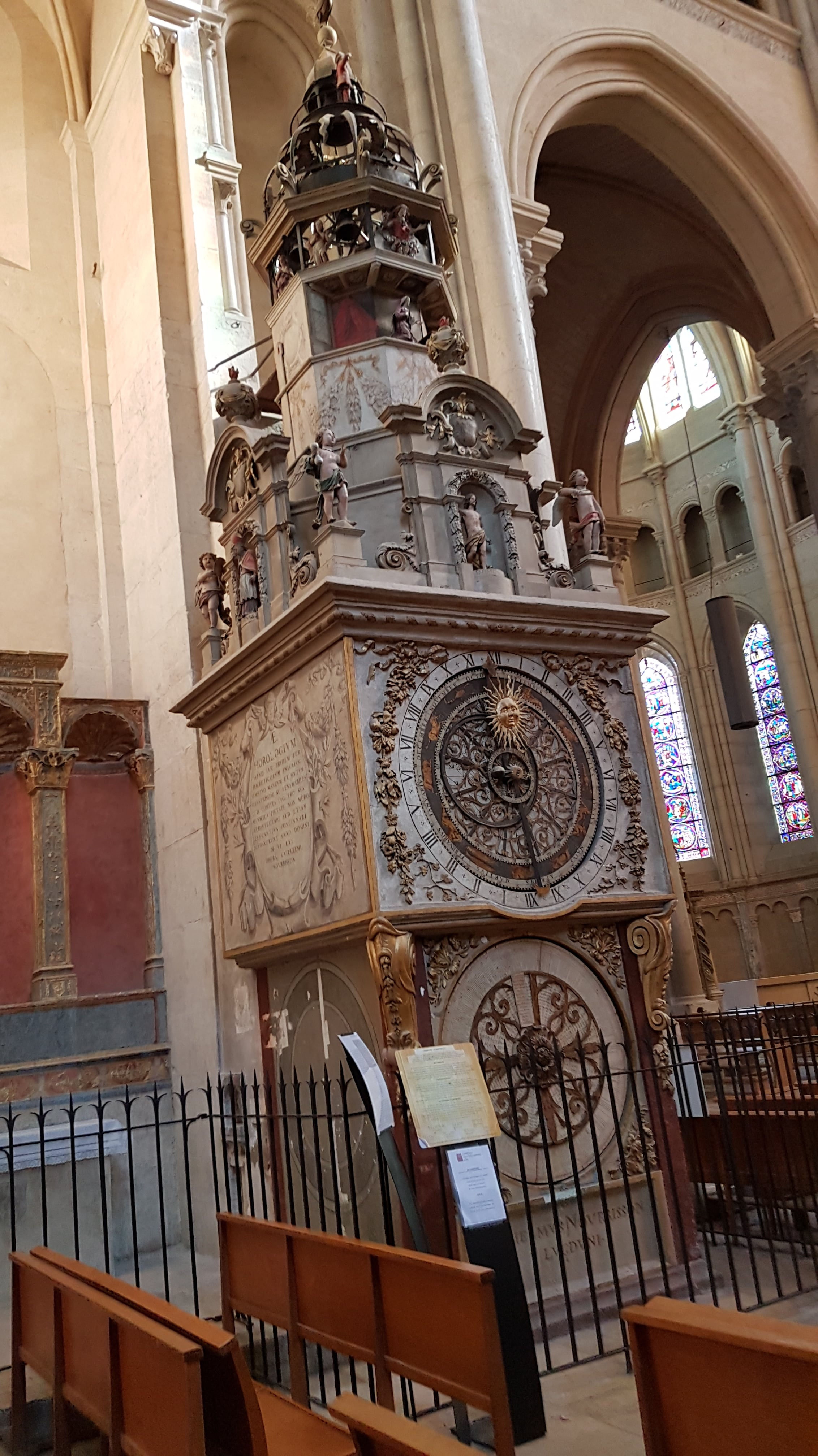 L'horloge astronomique de Saint-Jean bientôt remise en marche ...