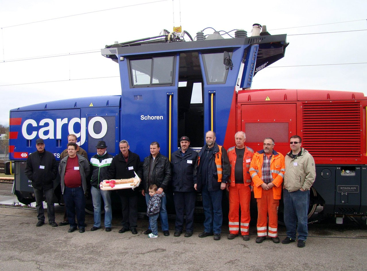 SBB Cargo tauft die sechste Hybridlok Eem 923 in Langenthal - info24 ...