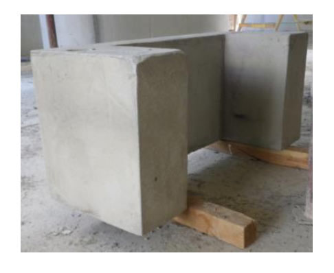 Socles préfabriqués en béton pour armoires électriques - Pajot Entreprise