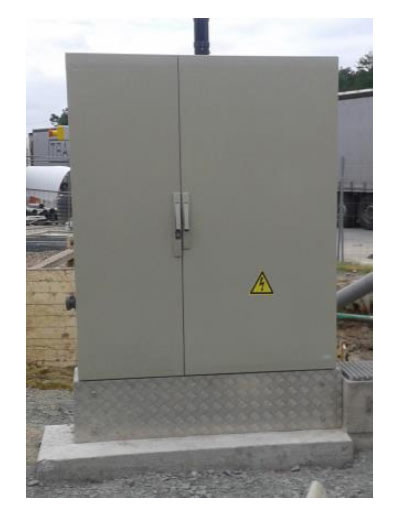 Socles préfabriqués en béton pour armoires électriques - Pajot Entreprise