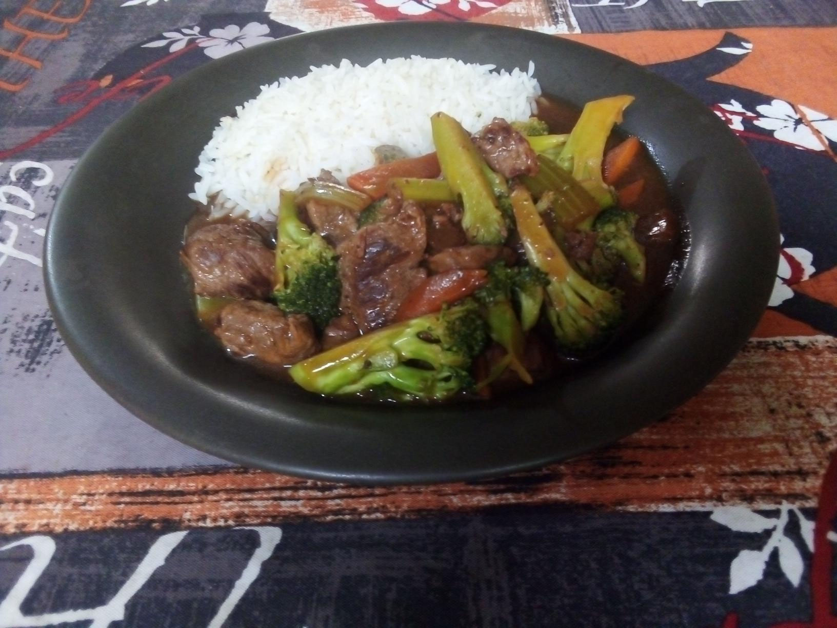 Carne salteada con Verduras - Mi Sabrosa Cocina