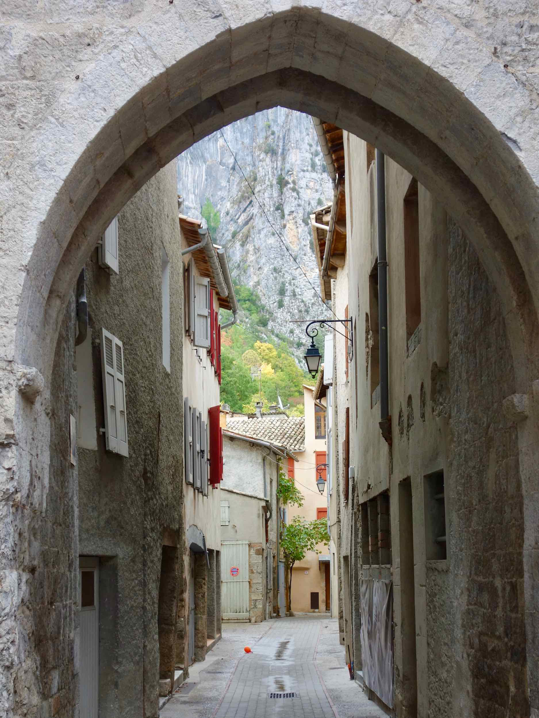 Castellane: Tor zur Verdonschlucht & Sehenswürdigkeiten - Tipps