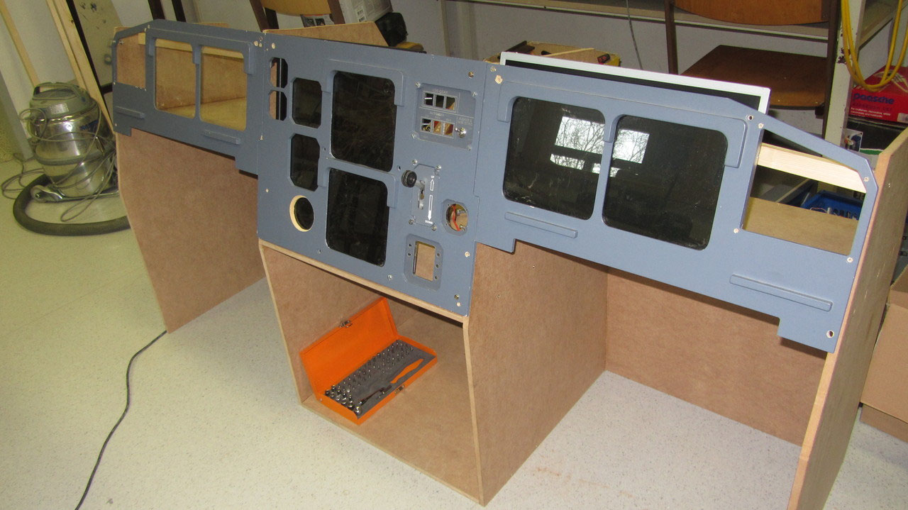 Main Instrument Panel - Airbus A320 Cockpit