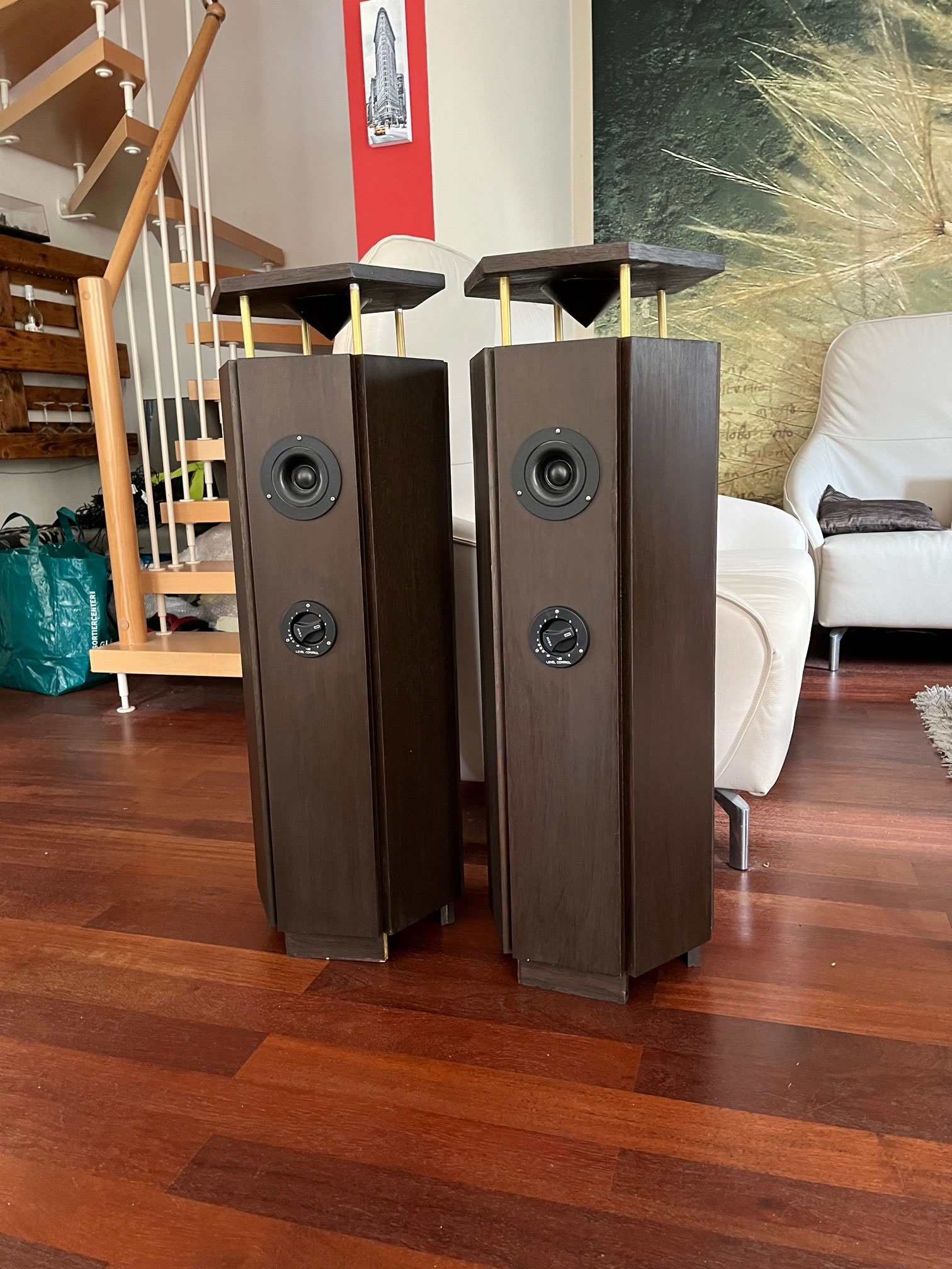 Dirac Live DSP with Lowther Fidelio loudspeaker in my living room ...