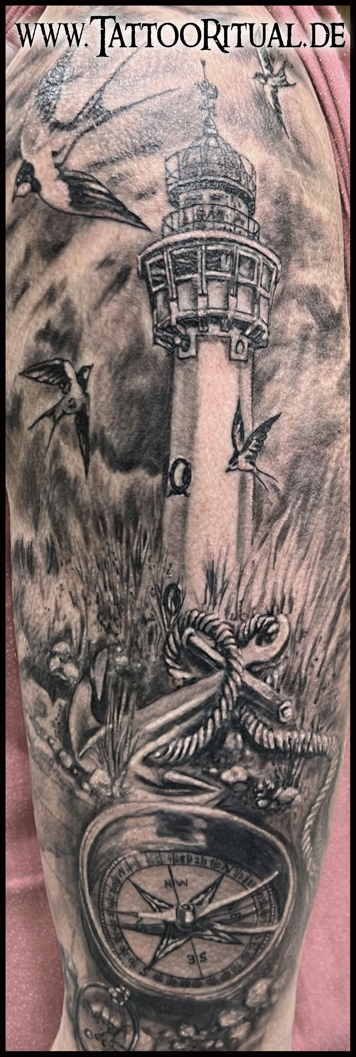 Tattoo Leuchtturm Anker Kompass
