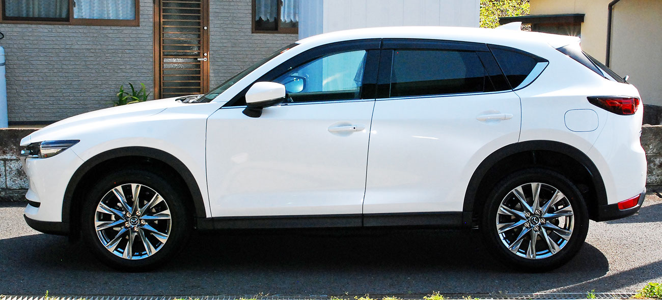 マツダ・CX-5」スノーフレイクホワイトパールマイカの磨き マツダ・CX-5」スノーフレイクホワイトパールマイカの磨き