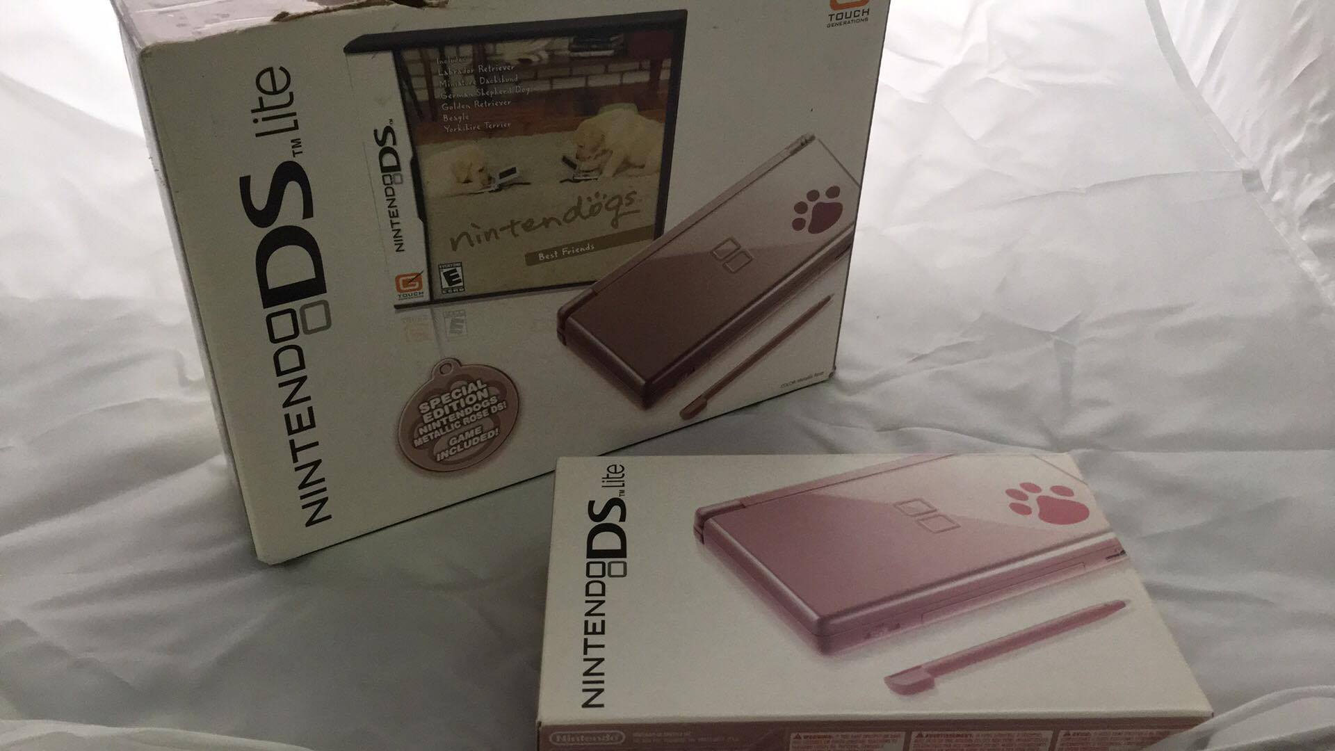 Nintendo DS Lite Console Variations - The Database for all console ...