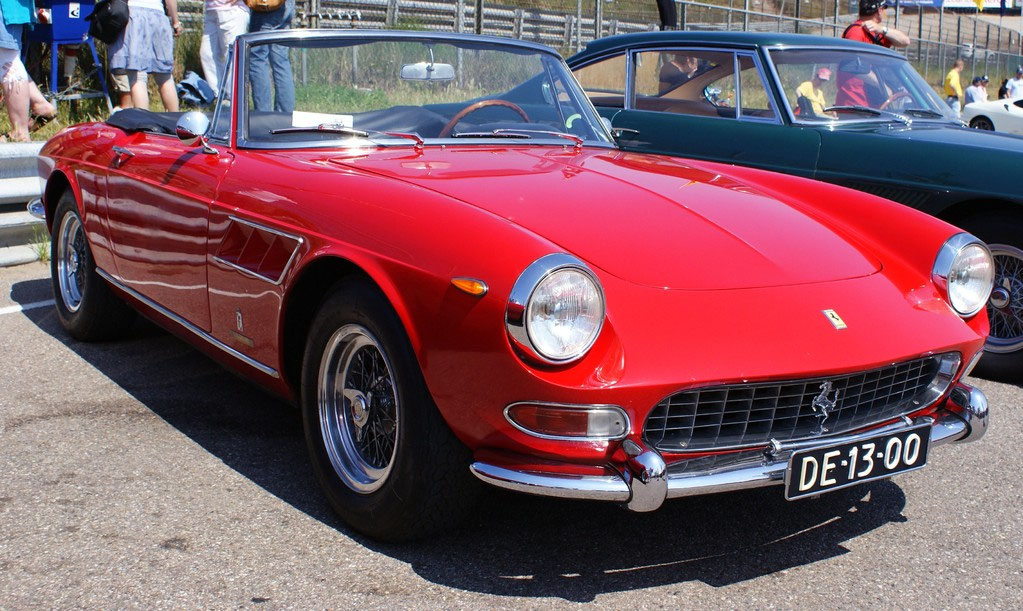 Ferrari 275 GTS - AliDarNic Ferrari Foto's