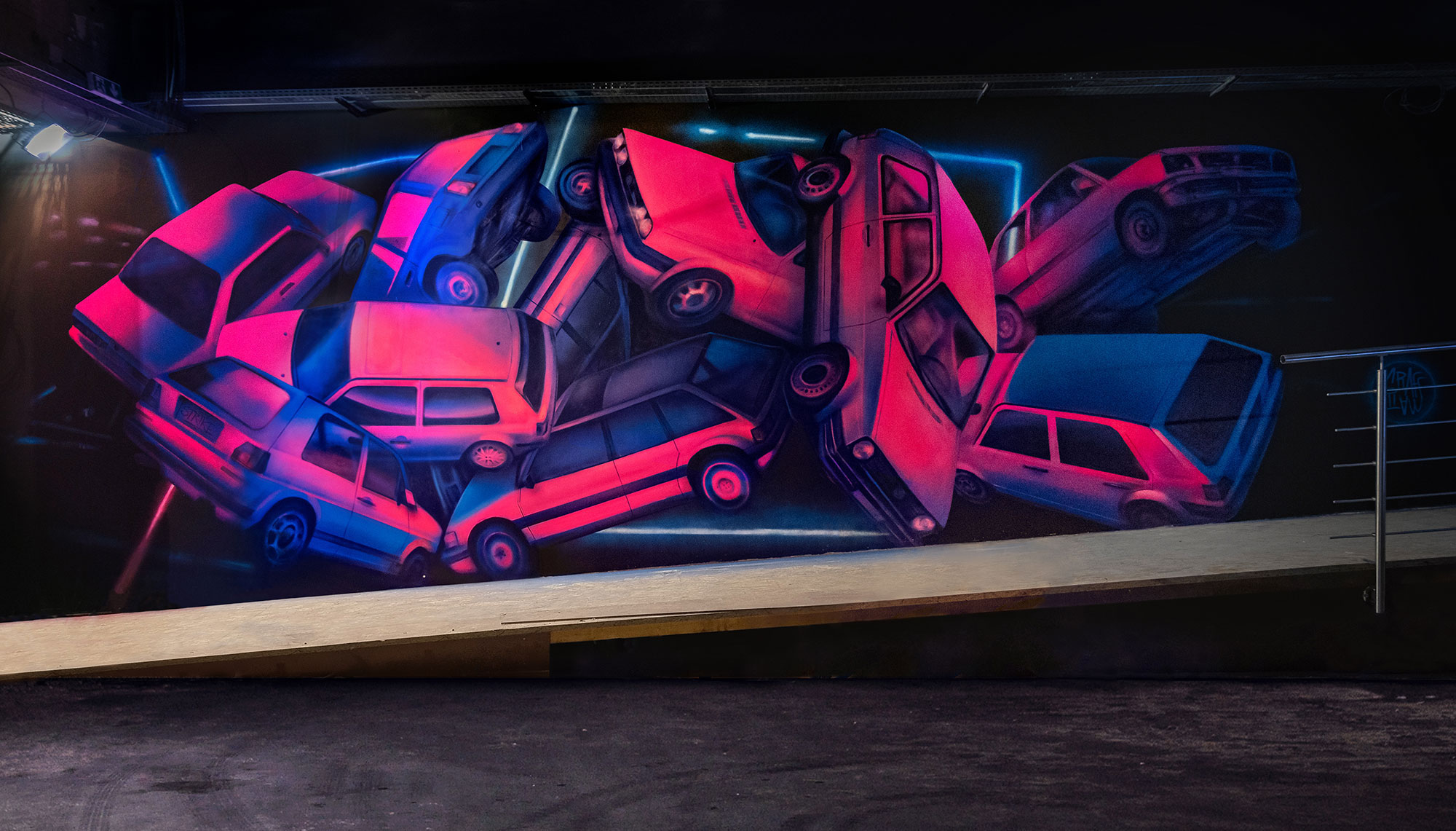 LE STRIKE FRESQUE STREET ART VOITURE - GRAFFMATT