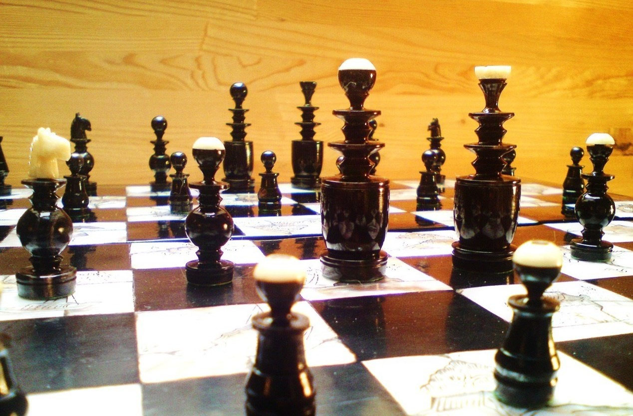 Home - Holliger Chess Collection Schach Sammlung Réunion d'échecs ...