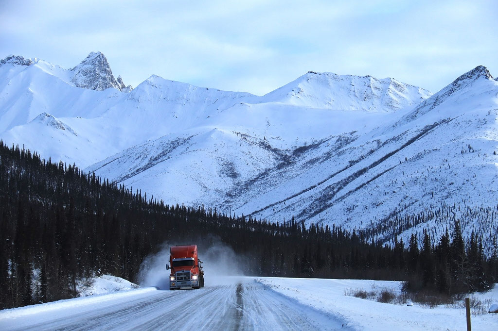 Roadtrip Dalton Highway Alaska - Highway to Hell - SquirrelSarah