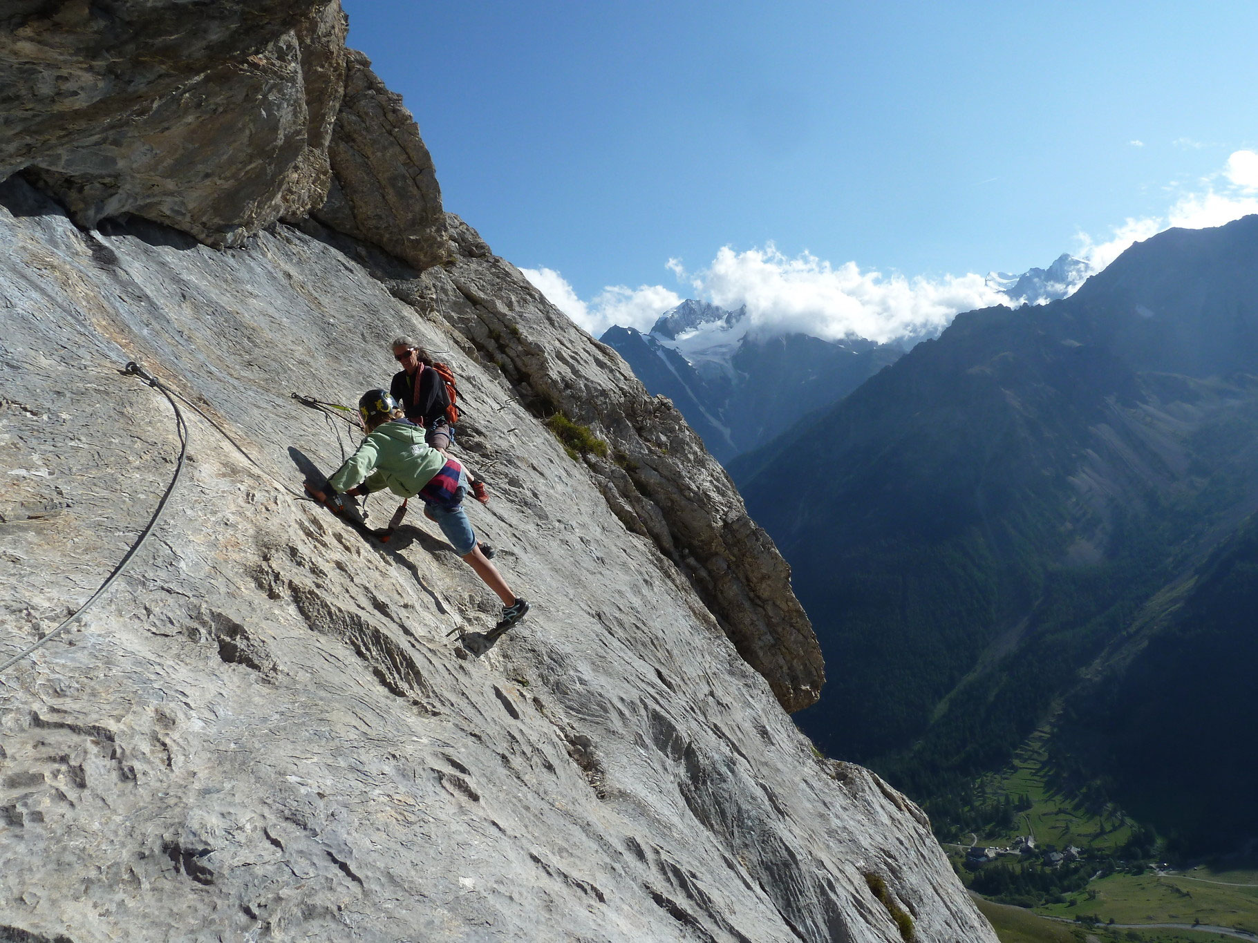 Moniteur escalade calanques , Moniteur de Canyon, Via-Ferrata,Parcours ...