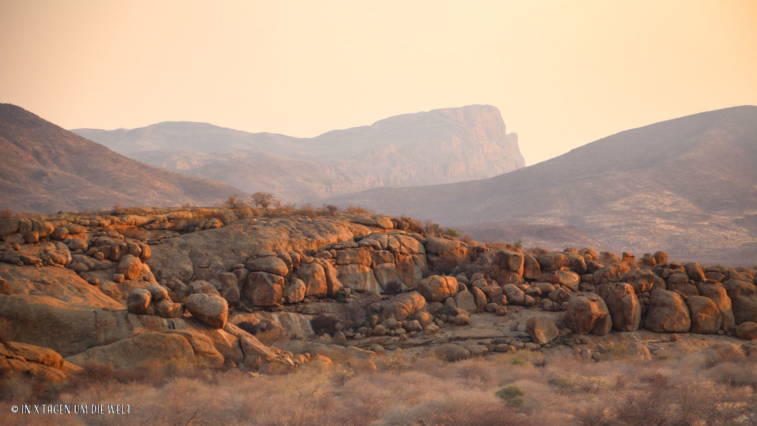 Das Erongo Gebirge in Namibia - X Tage Reiseblog