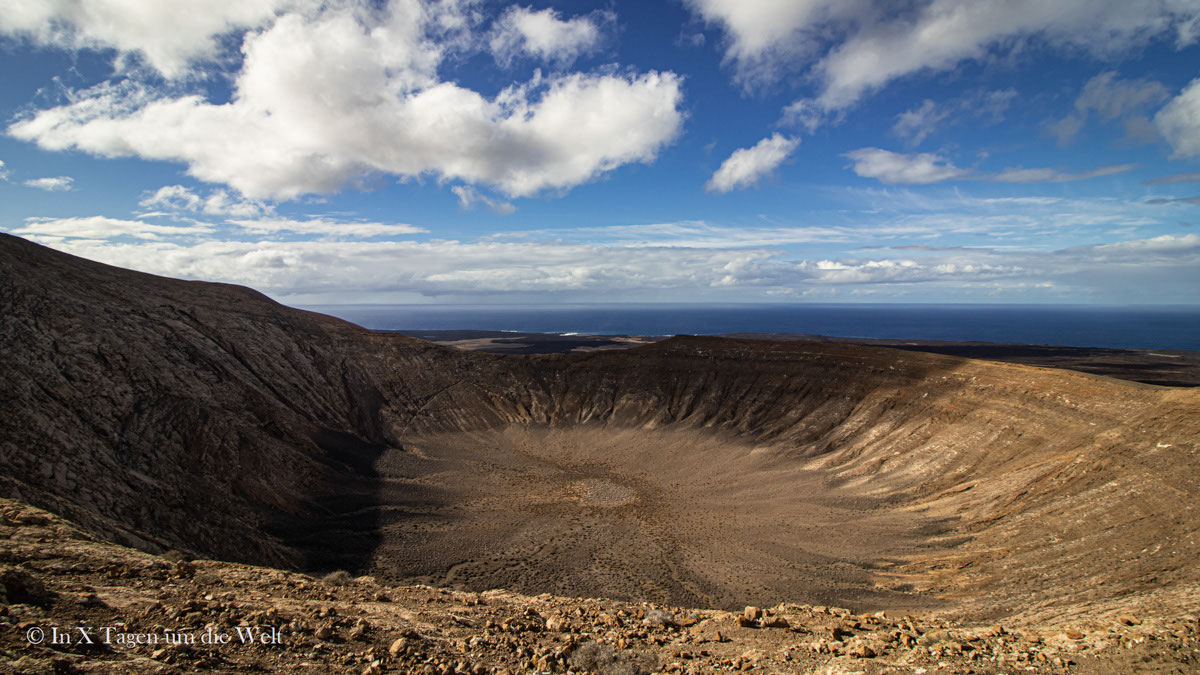 Der Vulkan Caldera Blanca auf Lanzarote - X Tage Reiseblog