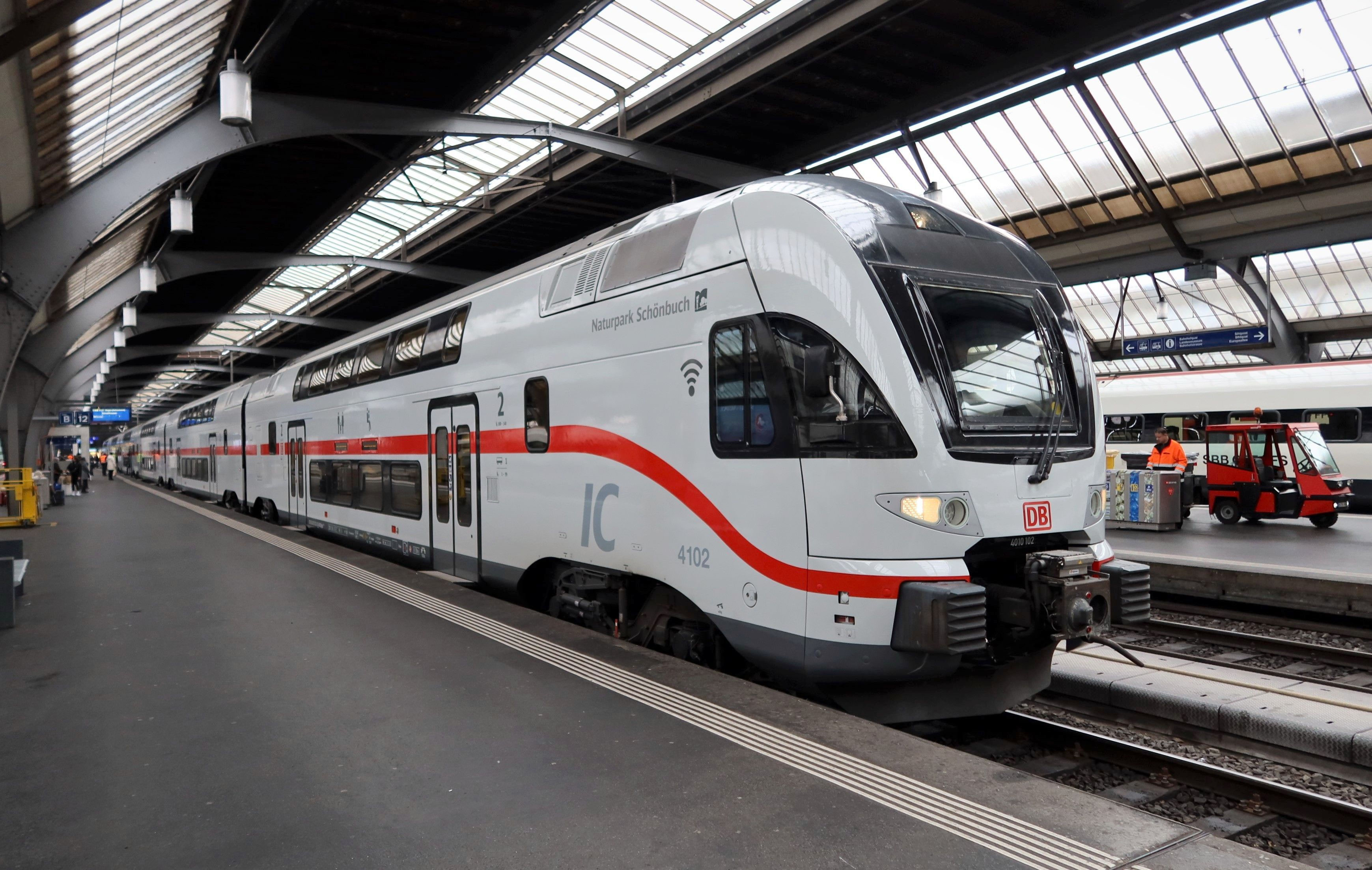 DB Intercity KISS von Zürich über die Gäubahn nach Stuttgart ...