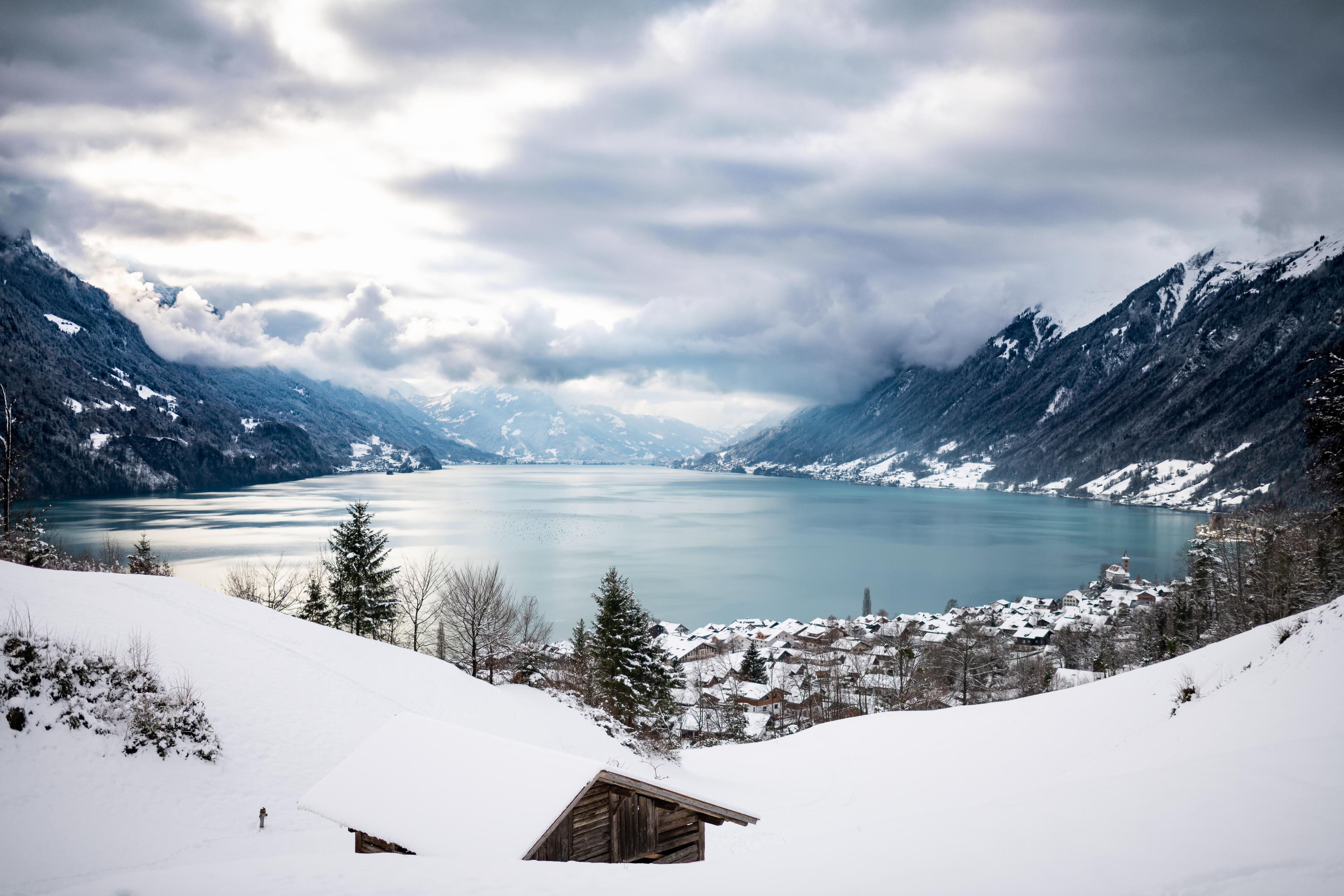 Brienzersee Winter in der Schweiz kostenlos herunterladen - BuyMyPics