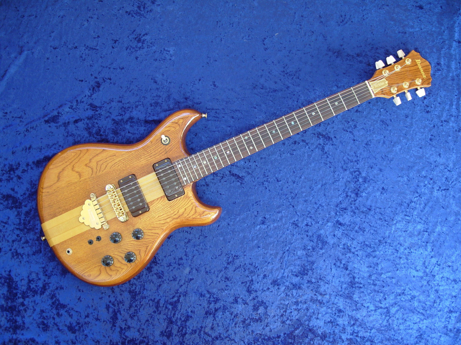 Ibanez Musician MC 300 NT von 1978 - octoguitars Webseite!
