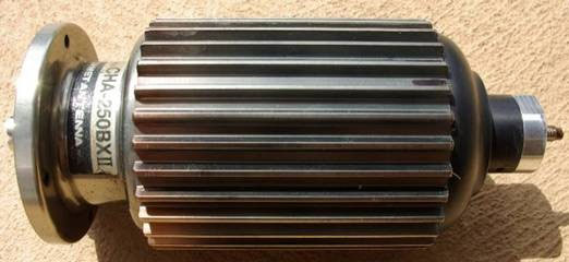 HF - Commerciali: Comet CHA250B - Benvenuti su OfficinaHF!