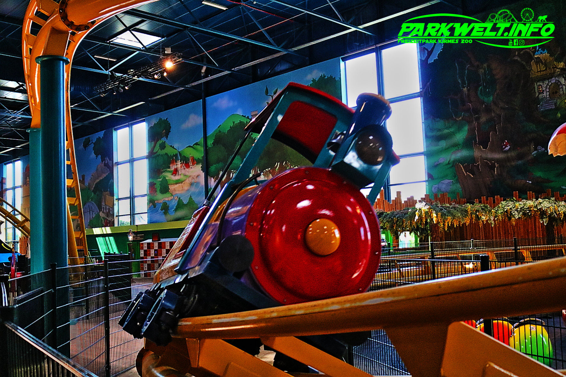 Toos-Express - Attractiepark Toverland Infos, Bilder & Technische Daten ...