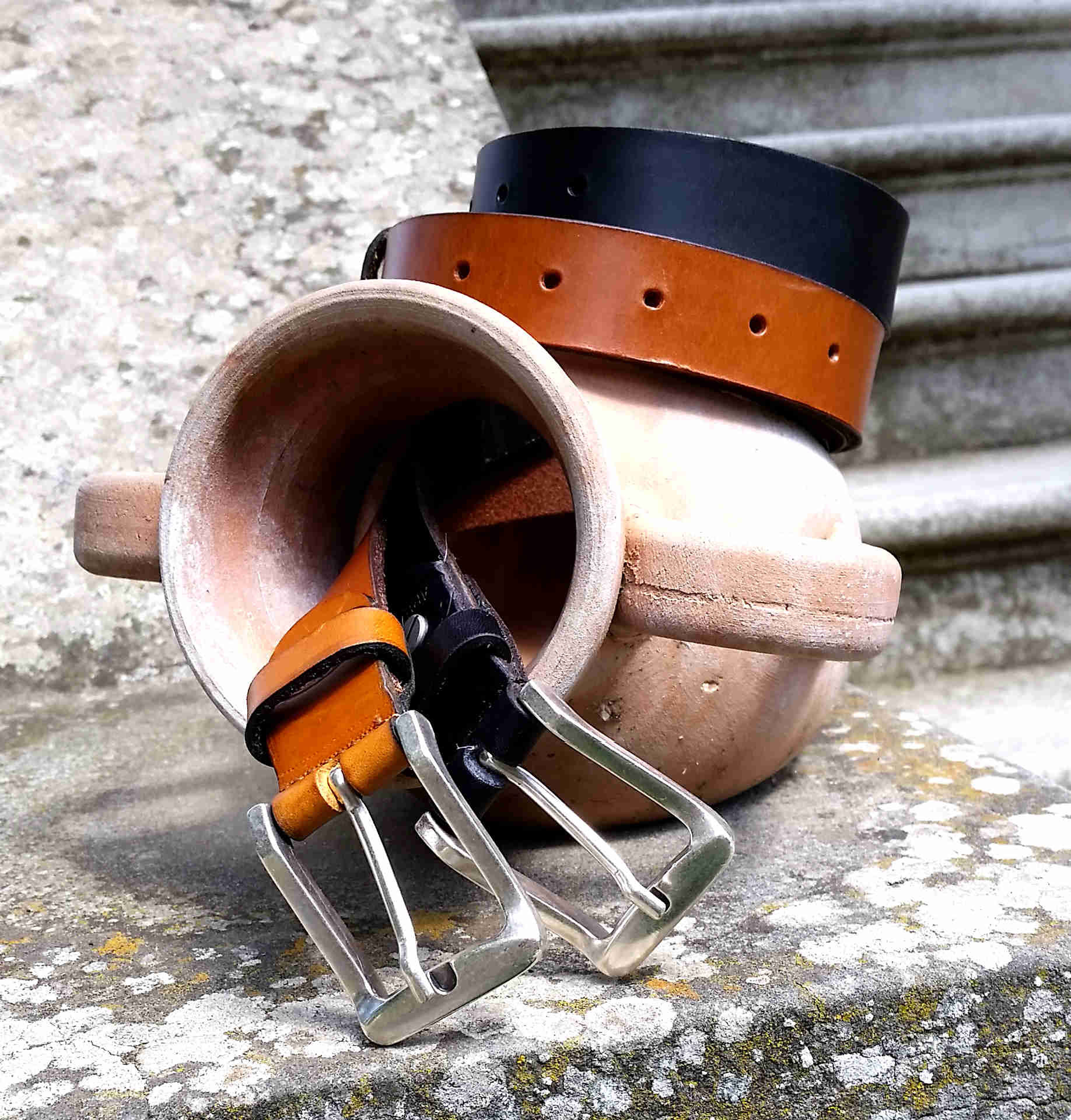 Cintura in cuoio classico - Cinture e borse in cuoio e pelle ...