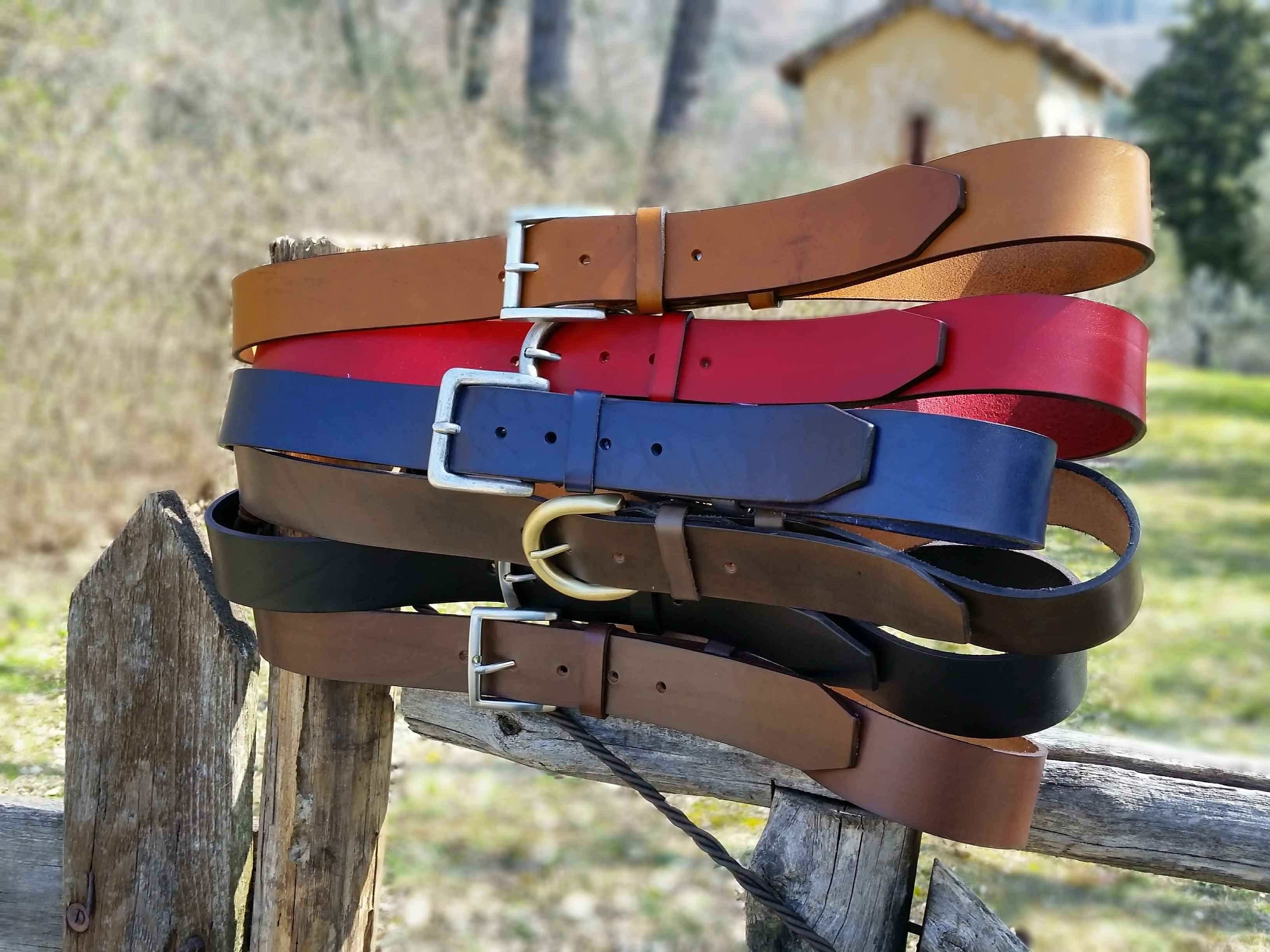 Cintura in cuoio classico - Cinture e borse in cuoio e pelle ...