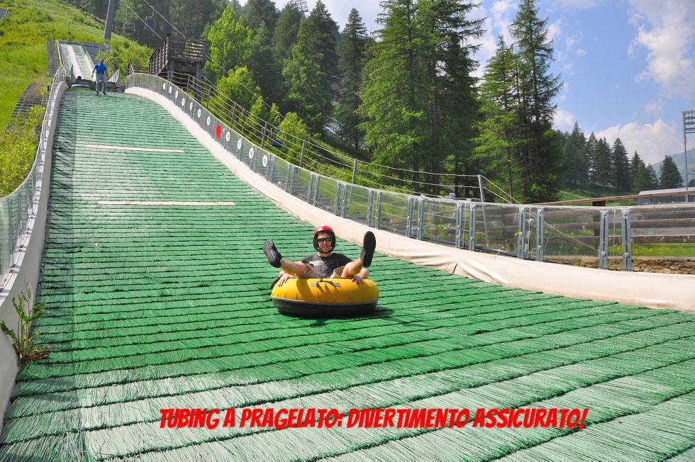 Pragelato: adrenaliniche discese in "tubing" dai trampolini di salto ...