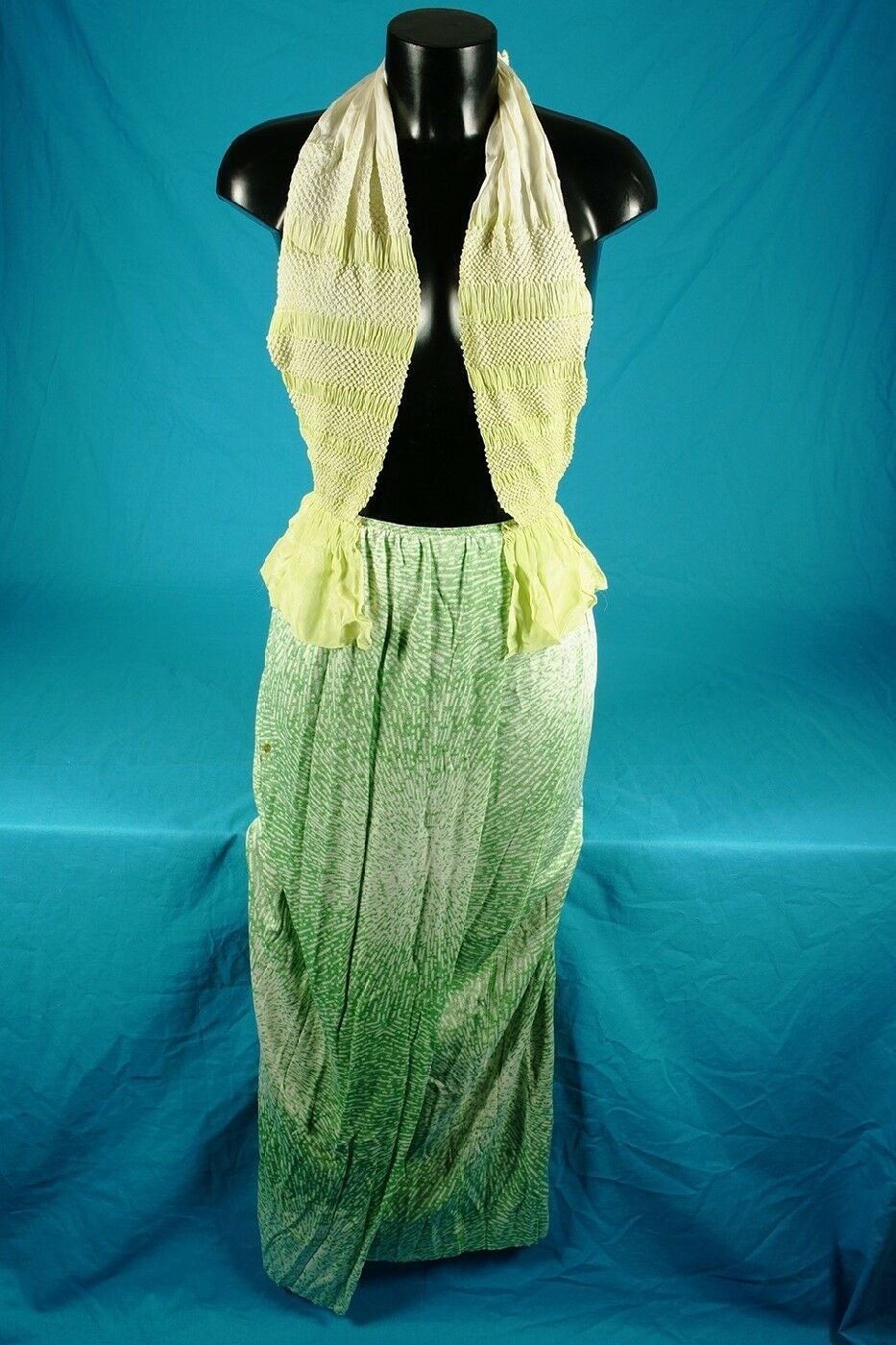 Costumes from William Ware Theiss Estate. - Website of startrekprops!