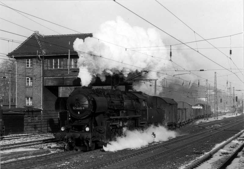 "Verbotene Bilder. Eisenbahnfotografie in der DDR" - Historische ...