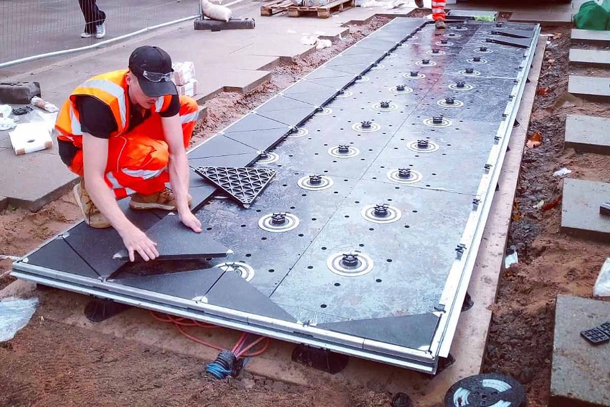 Pavegen : « Générer de l’électricité en marchant », une start-up ...