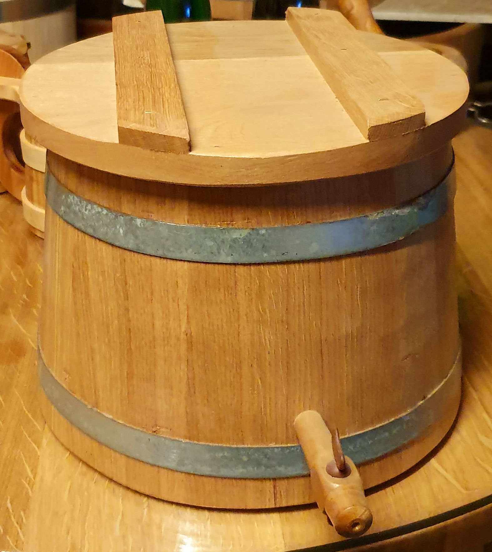 holzbottiche-fassbinderei-zimmerei-franz-pommer