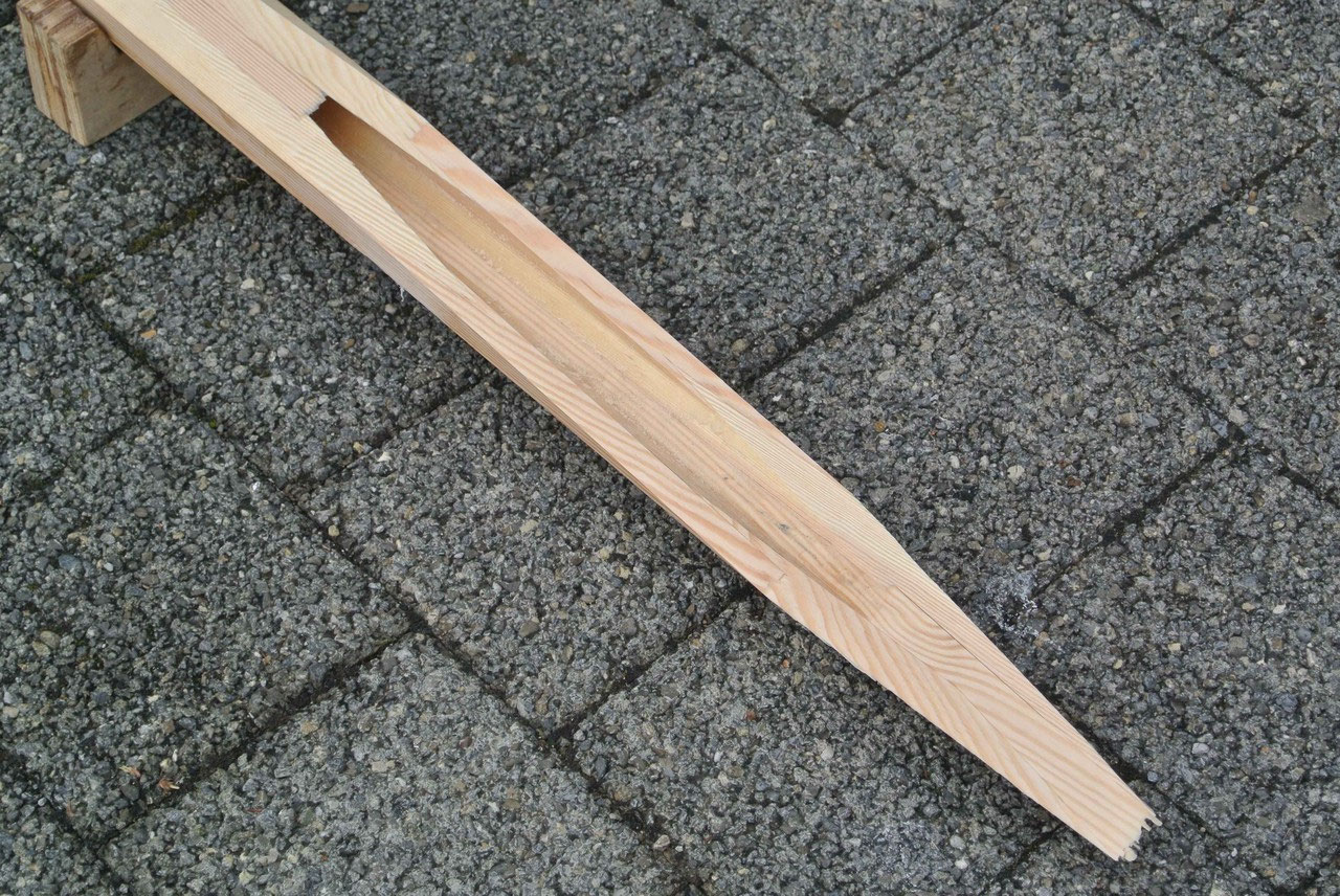 Bau eines neuen Holzmastes - hanspibootes Webseite!