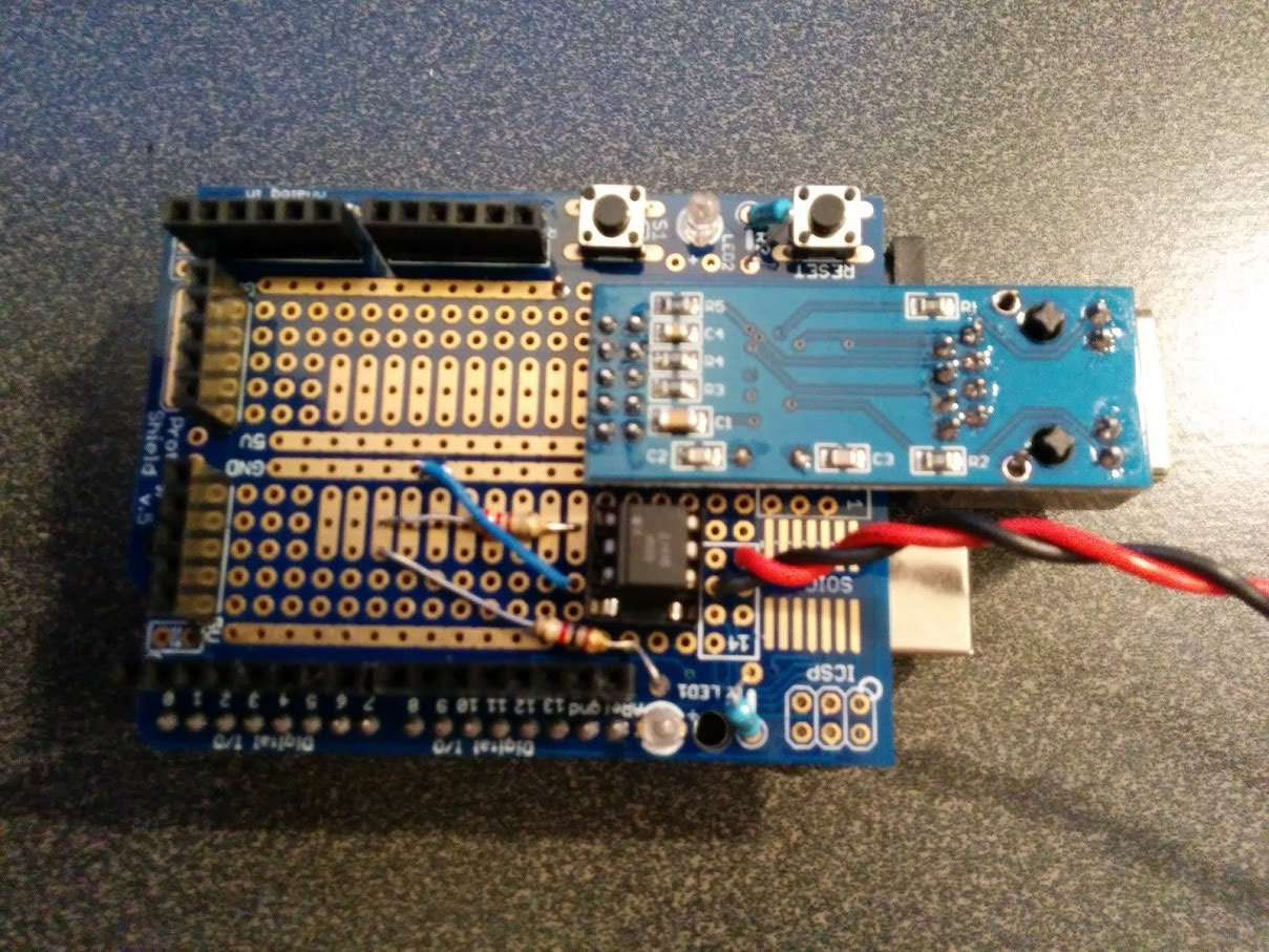 A remote morse key - IW7DMH - Ham Radio Station