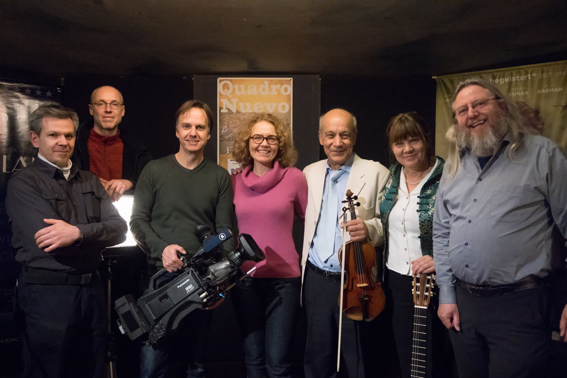 Volles Haus, begeistertes Publikum - Musik statt Straße