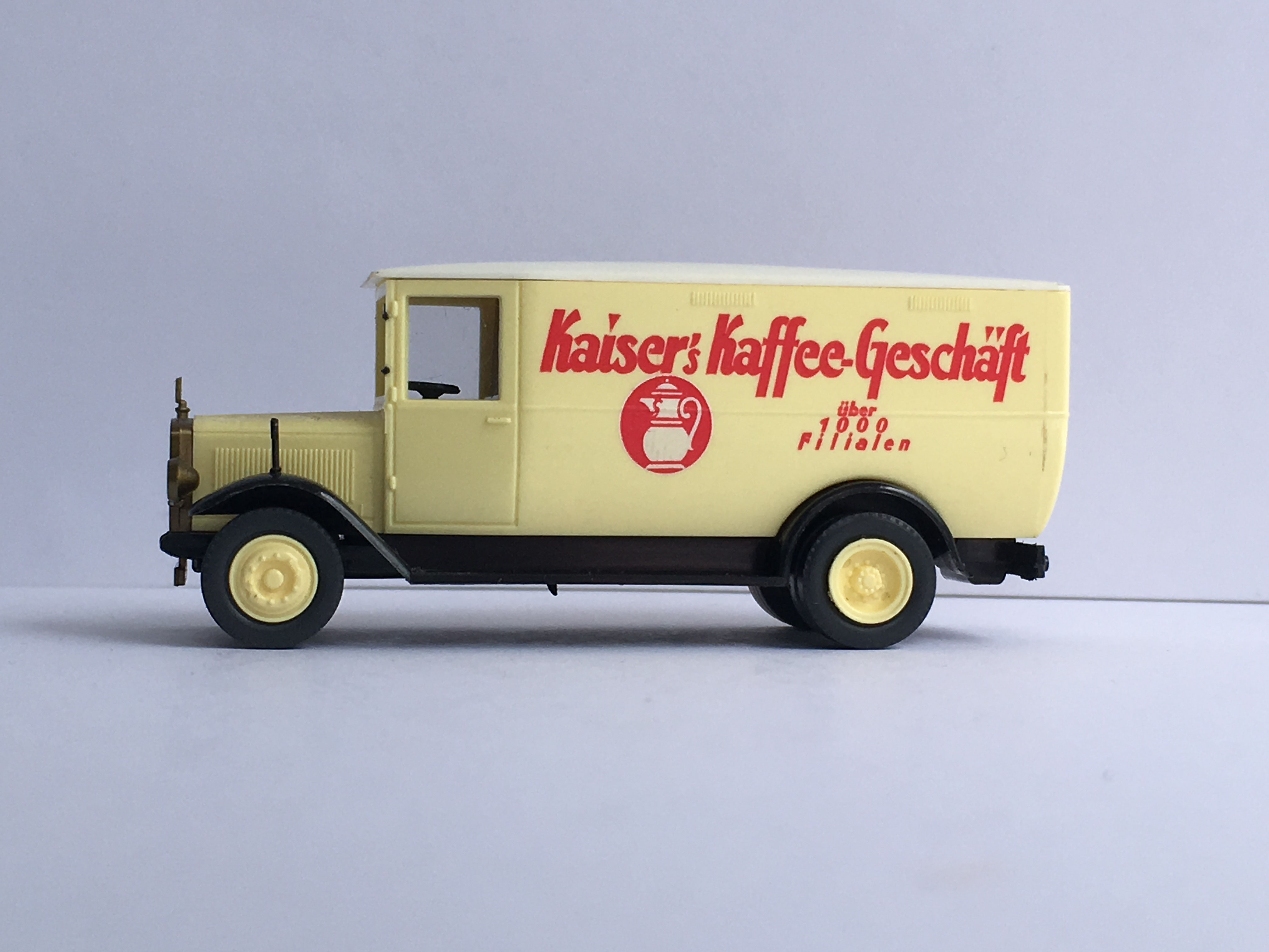 Unikate und Spezialitäten - Roskopf Miniaturmodelle