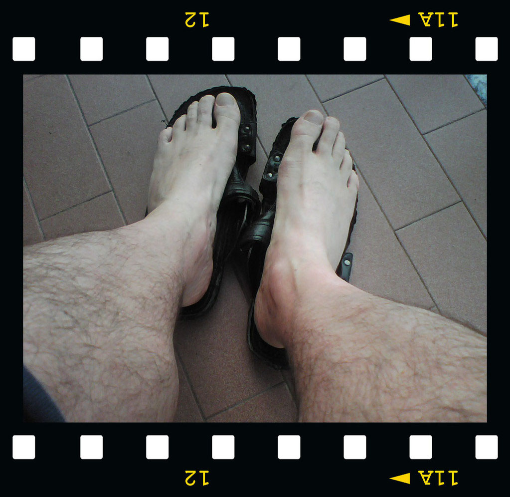 where are - FEETRING MEN' S FEET